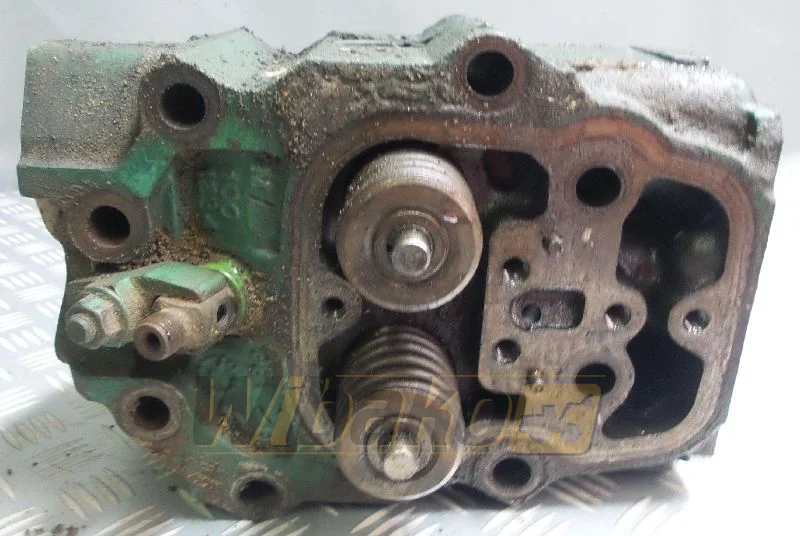 Głowica do silnika Volvo TD122 479952 - WIBAKO